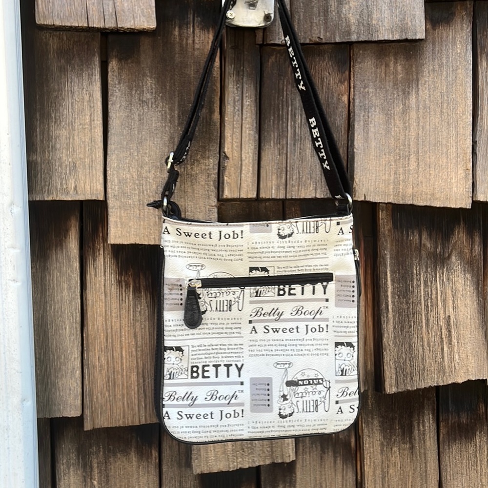 Betty Boop Signature Collection Shoulder Bag - Gem